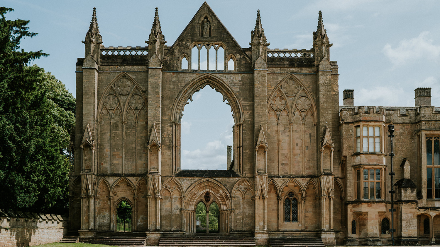 Dark Romance: Raw Textured Fine Jewellery at Newstead Abbey – Sarah ...